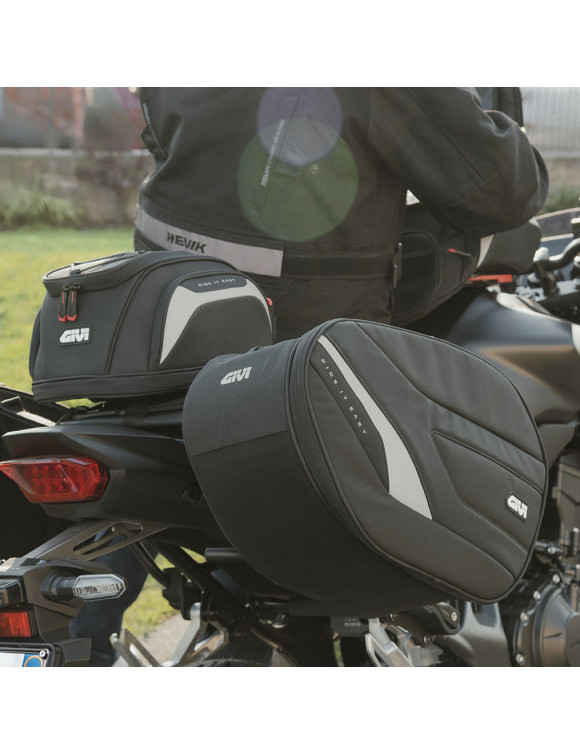 Pair of Givi EASY10 side bags expandable from 27 to 35 liters